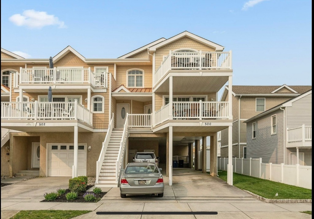 Beautiful Beach Block Condo with Ocean Views | North Wildwood Rental